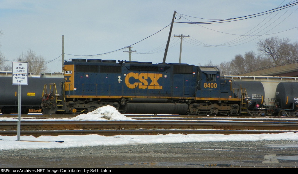 CSX 8400